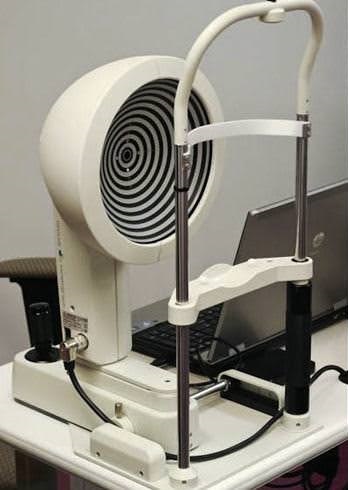 Clínica Oftalmológica Ojo Seco Madrid OCUMED : Oftalmólogo